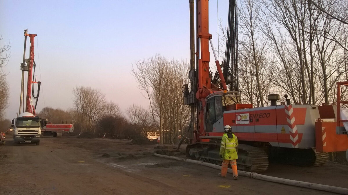 Yeadon Way Railway Embankment, Blackpool | Menard